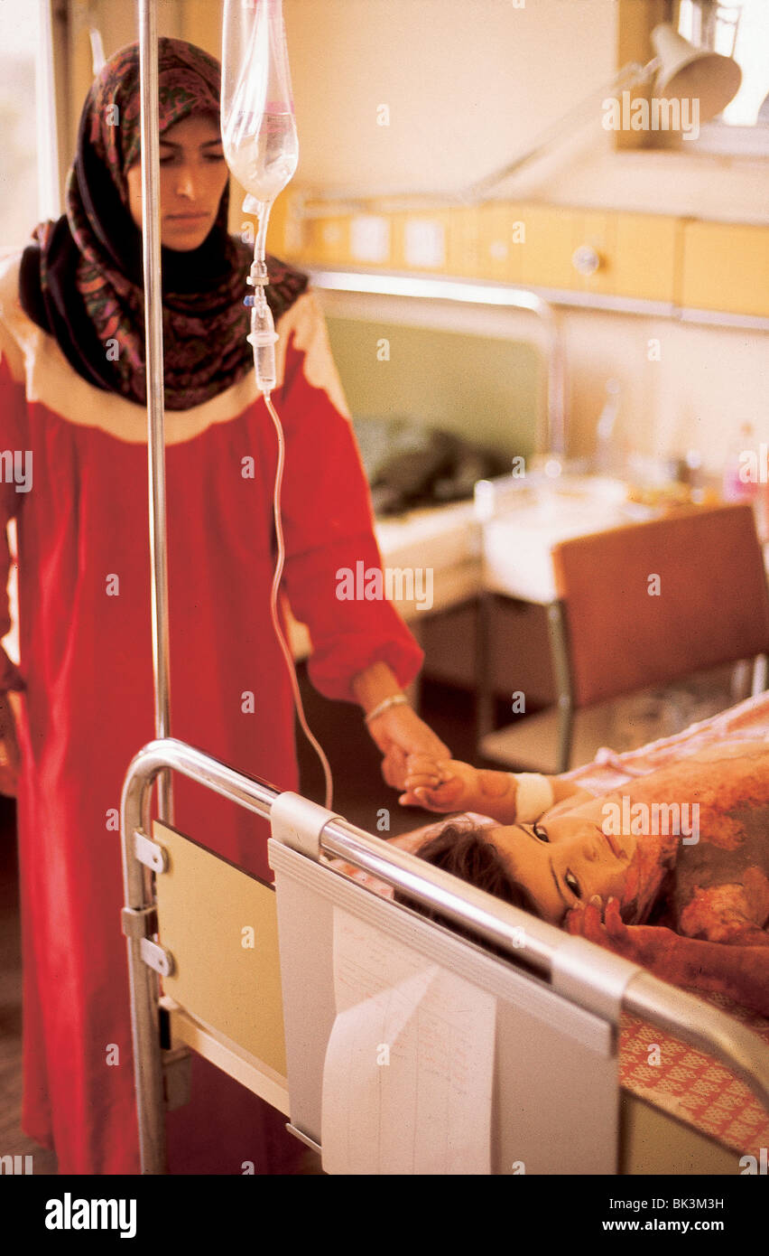 Burn victim child hi-res stock photography and images - Alamy