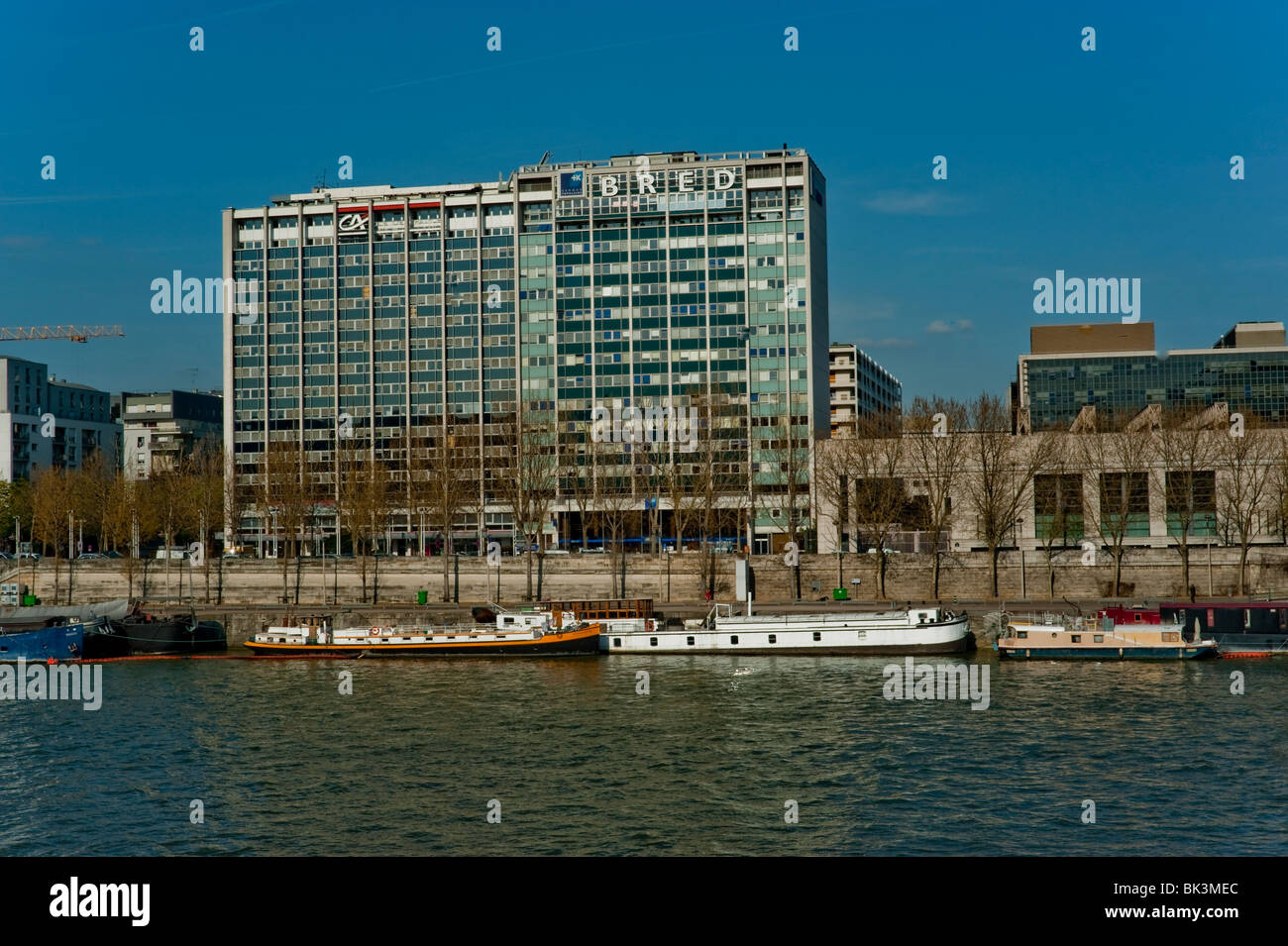 Bred bank paris hi-res stock photography and images - Alamy