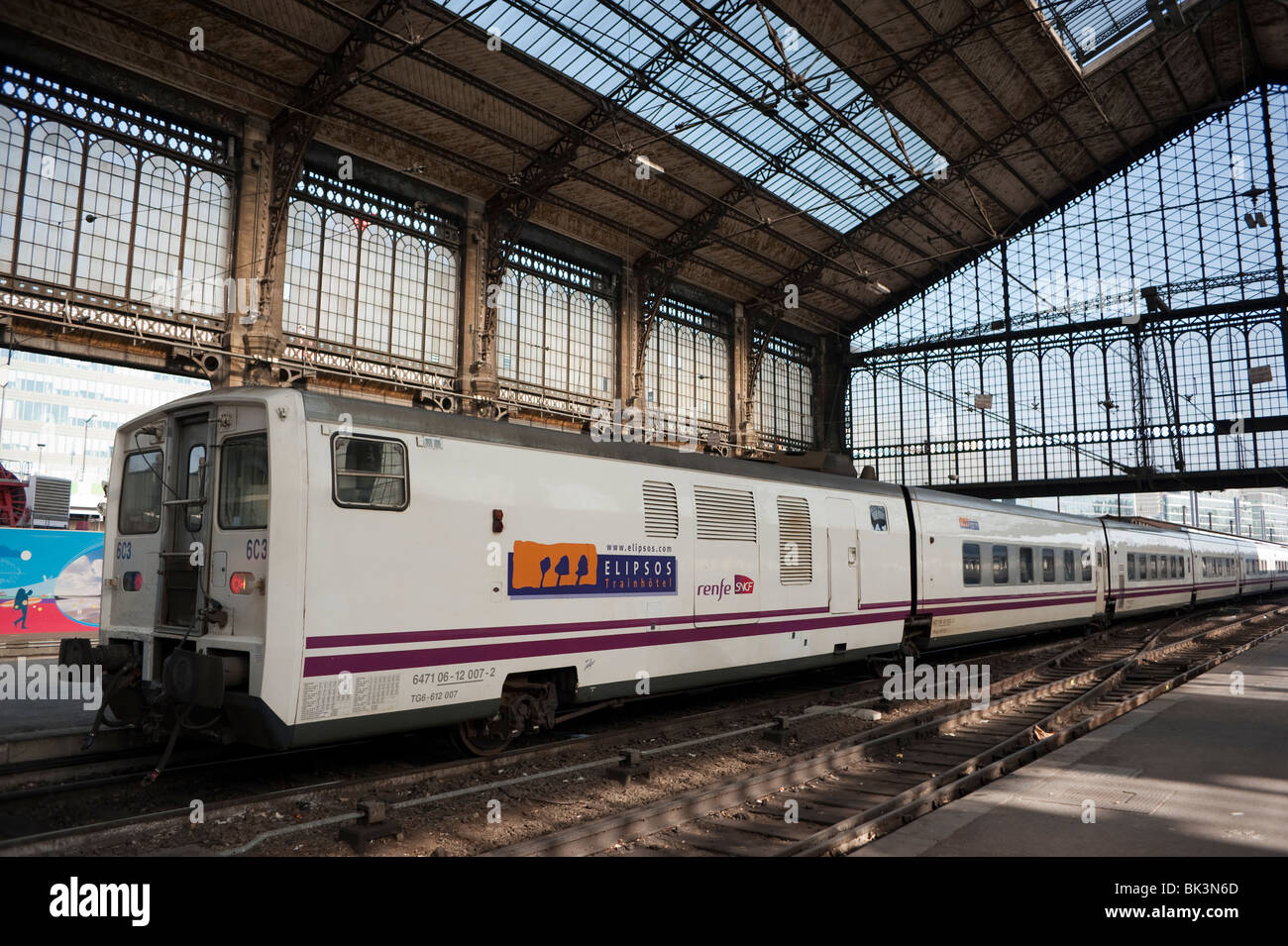 Paris, France, Overnight Train on Platform in "Gare d'Austerlitz ...
