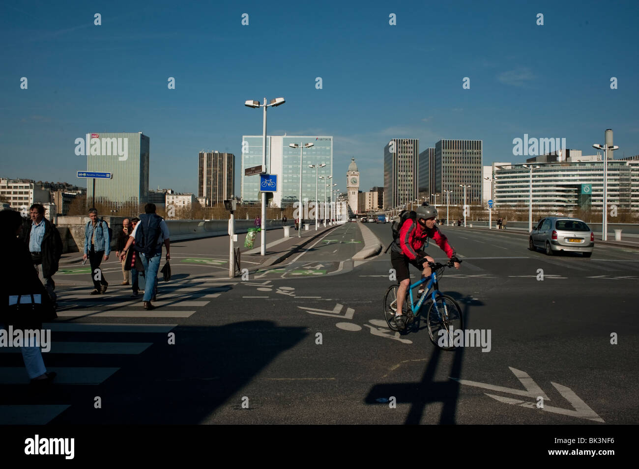 Pedestrians crosswalk france paris hi-res stock photography and images ...
