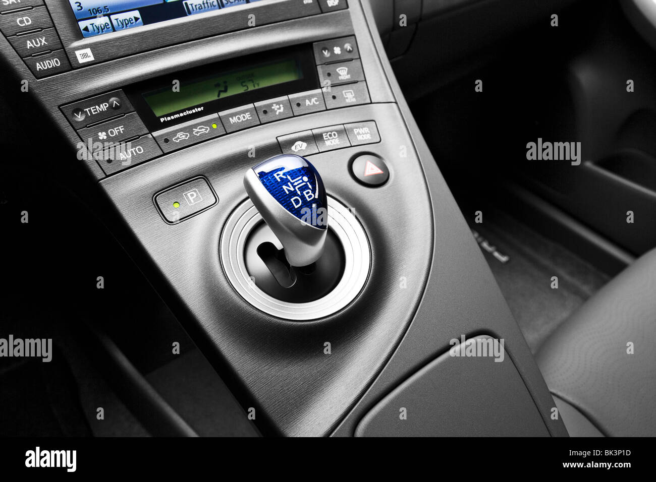 Gear prius hi-res stock photography and images - Alamy