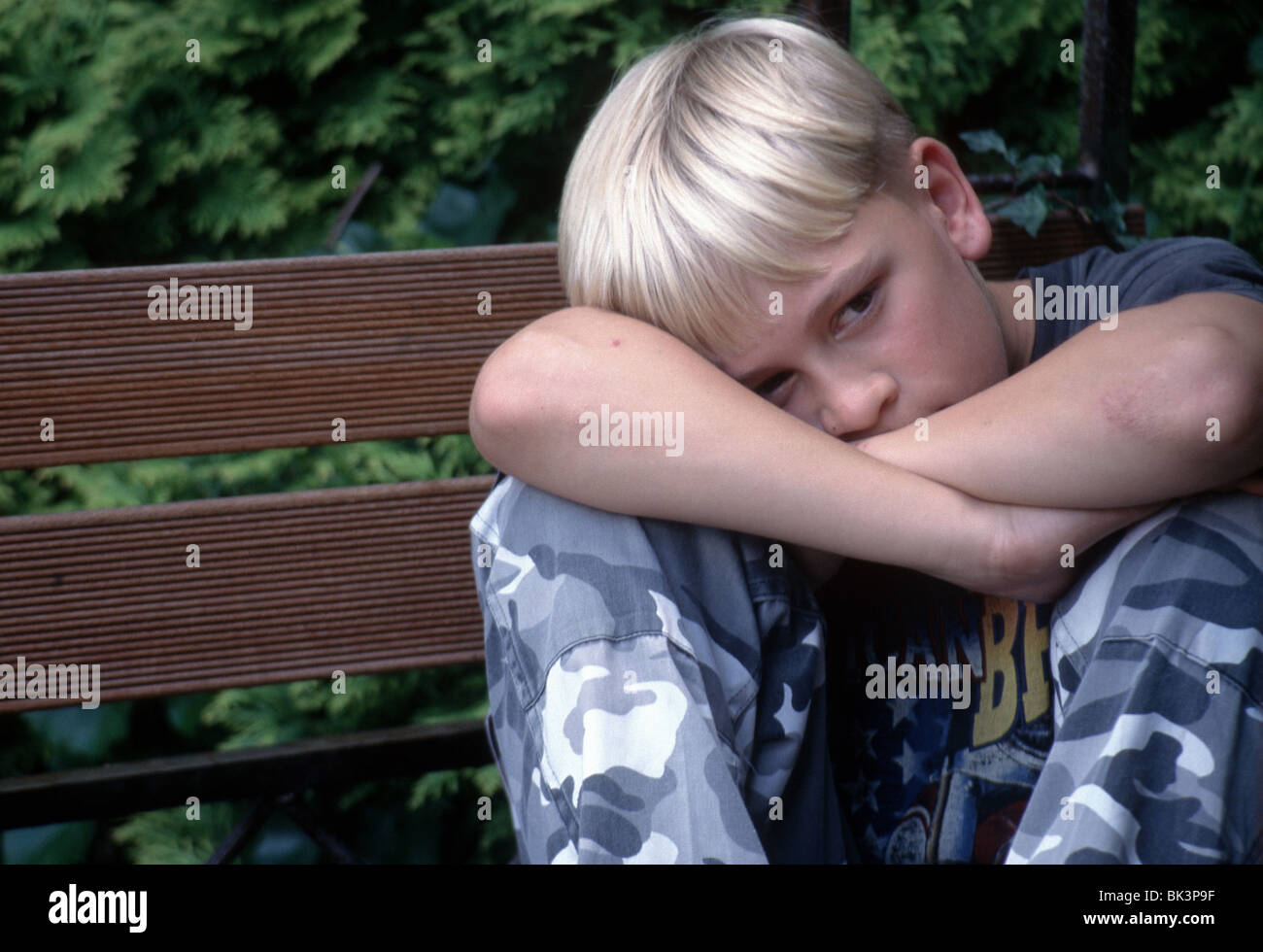 Loner child hi-res stock photography and images - Alamy