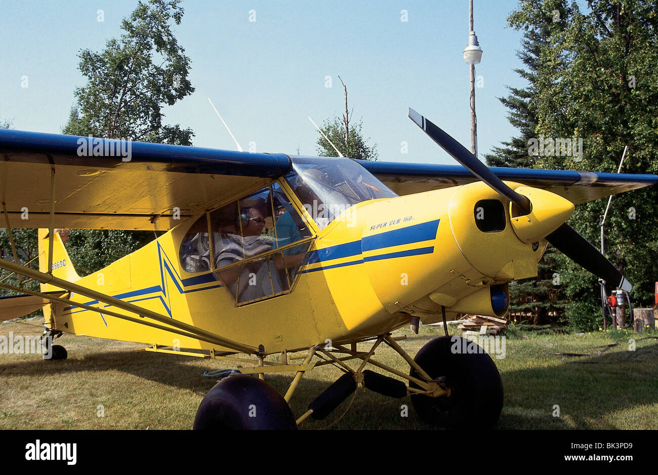 Super cub piper bush airplane hi-res stock photography and images - Alamy