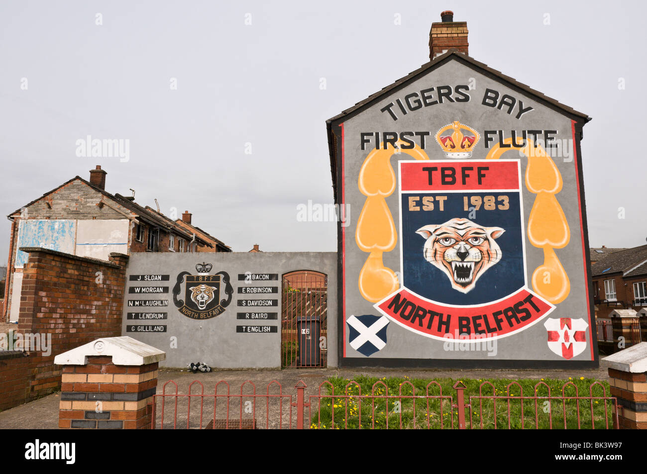 mural-for-tigers-bay-first-flute-alongside-memorial-to-loyalists-from