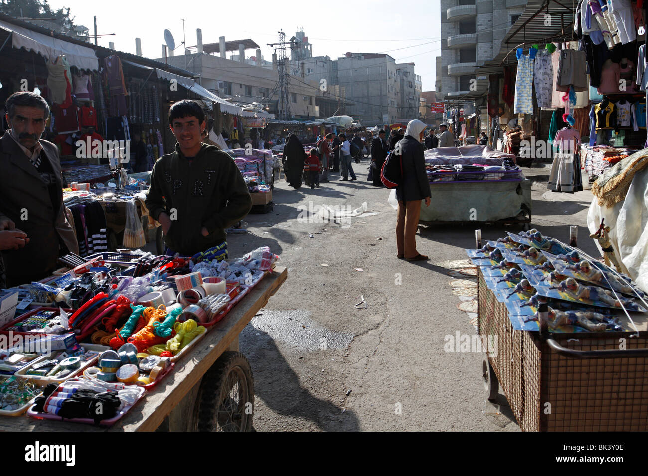 Damascus wares hi-res stock photography and images - Alamy