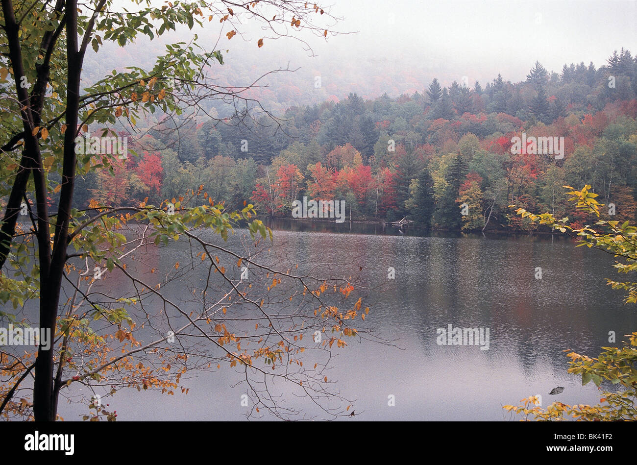 Fall foliage destinations in the usa vermont hi-res stock photography ...
