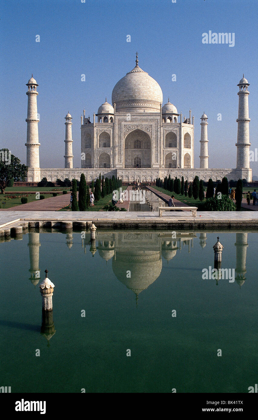 Taj mahal pools hi-res stock photography and images - Alamy