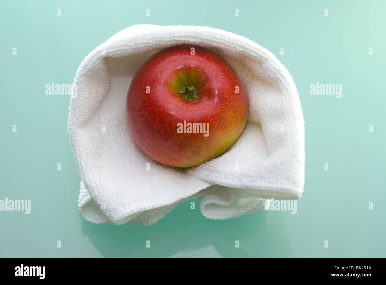 Towel roll hi-res stock photography and images - Alamy