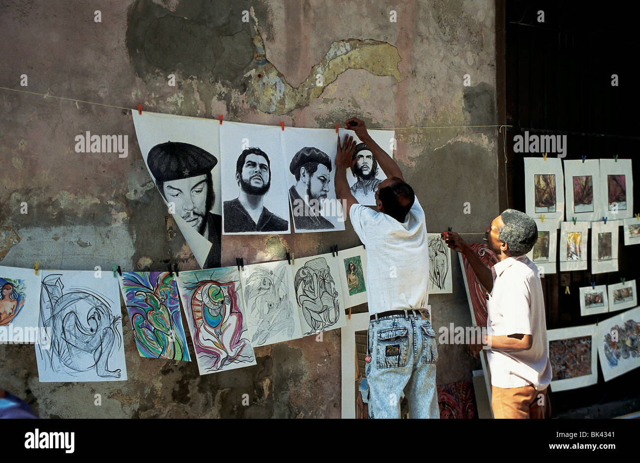 Street Vendor selling drawings of Che Guevara, Havana, Cuba Stock Photo ...