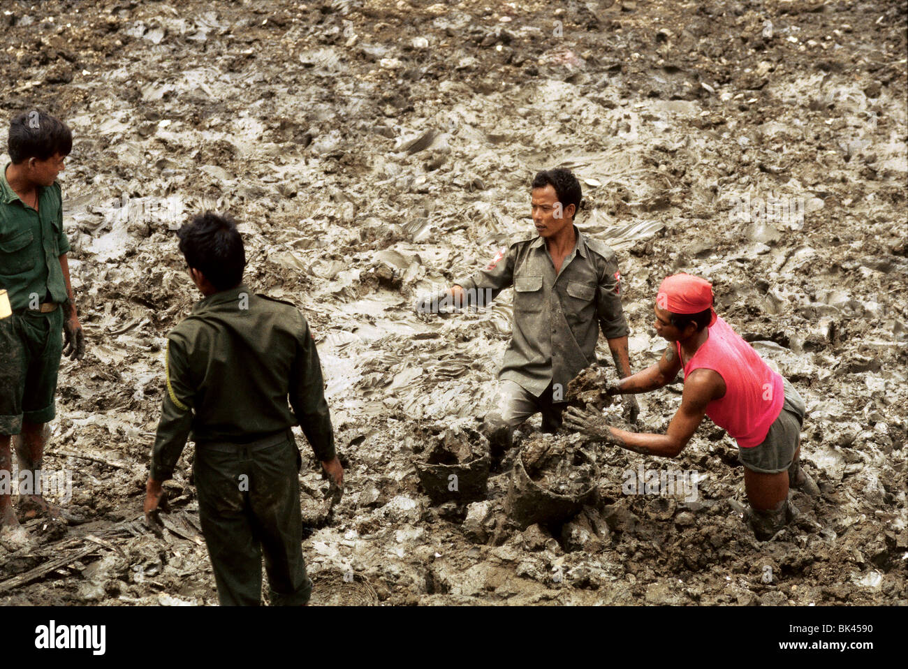 Military uniforms cleaning hi-res stock photography and images - Alamy