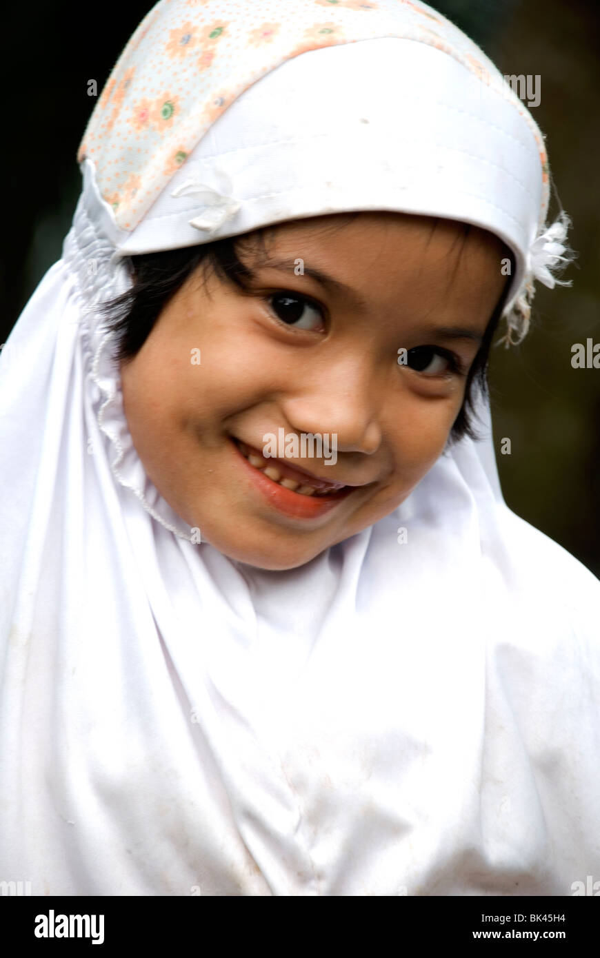 Indonesian young girls village hi-res stock photography and images - Alamy