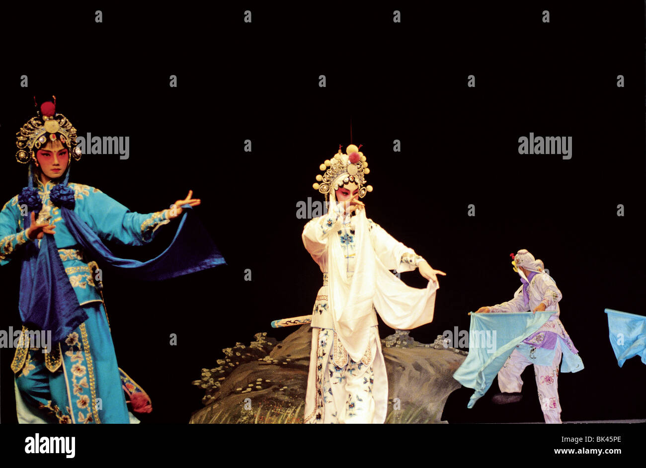 Classical Chinese opera performers - Taipei, Taiwan, Republic of China ...