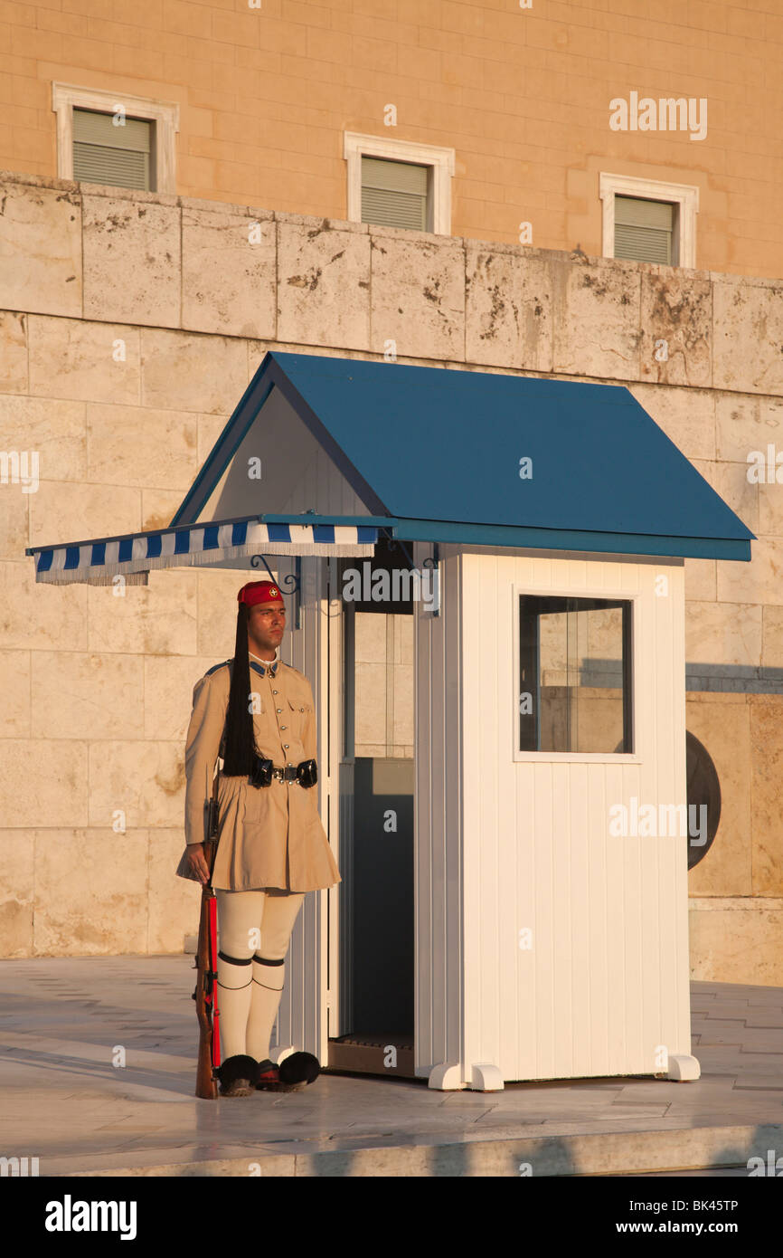 Greek army uniform hi-res stock photography and images - Alamy