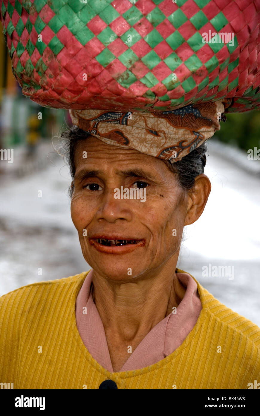 tetum woman, soe, west timor, indonesia Stock Photo - Alamy