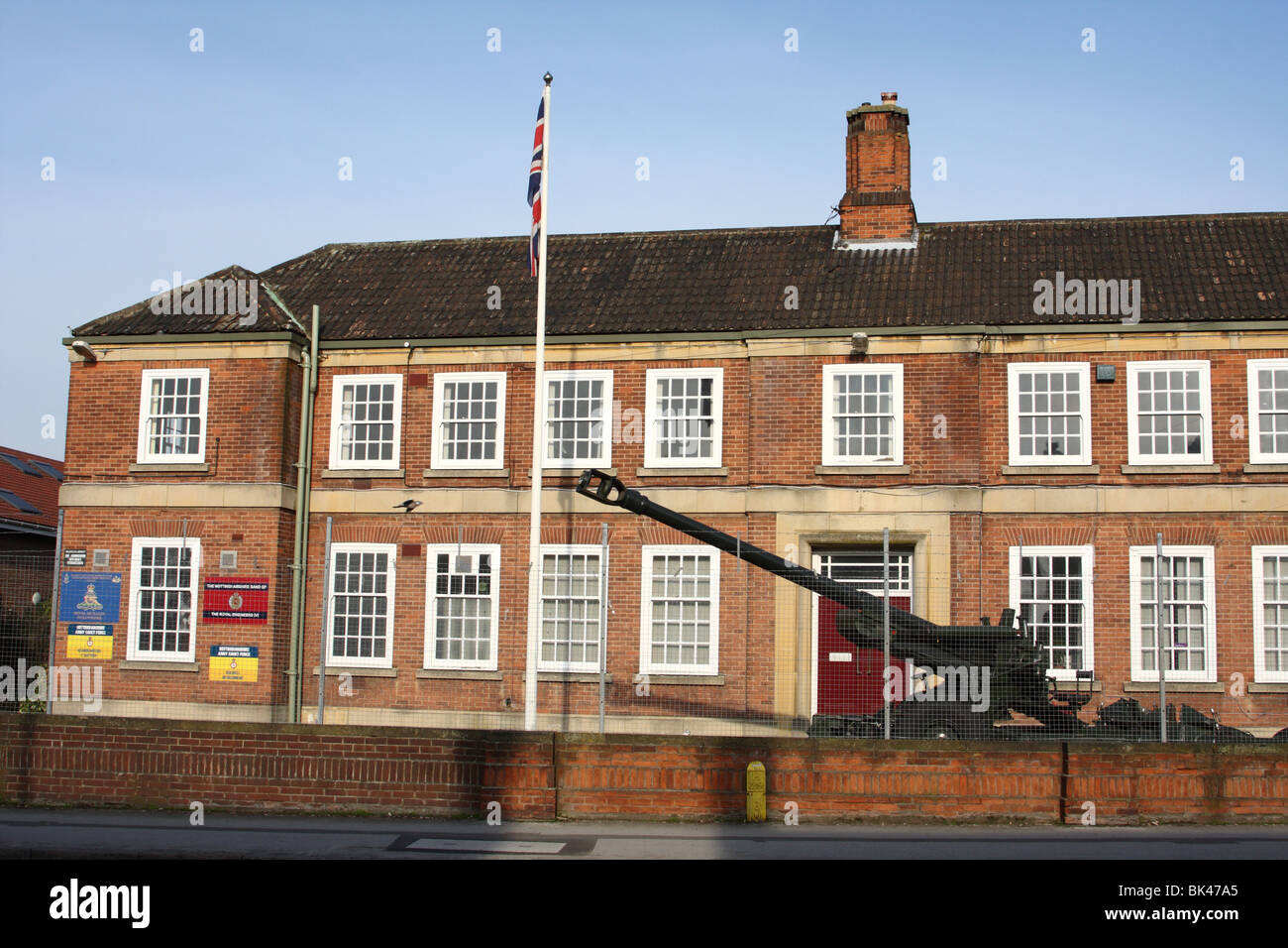 A Territorial Army (TA) barracks in a U.K. city Stock Photo - Alamy