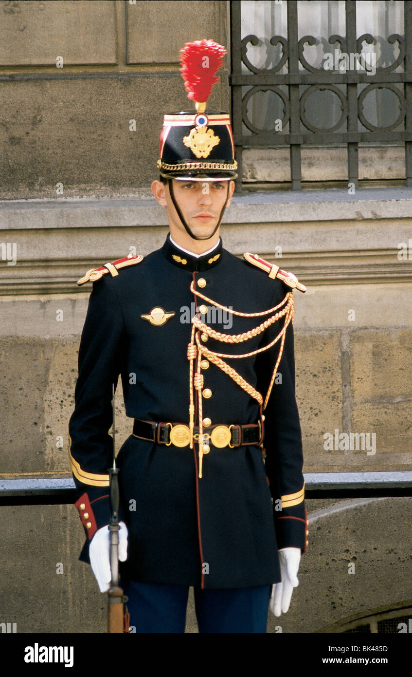 Republican Guard at attention outside Elysee Palace (residence of ...