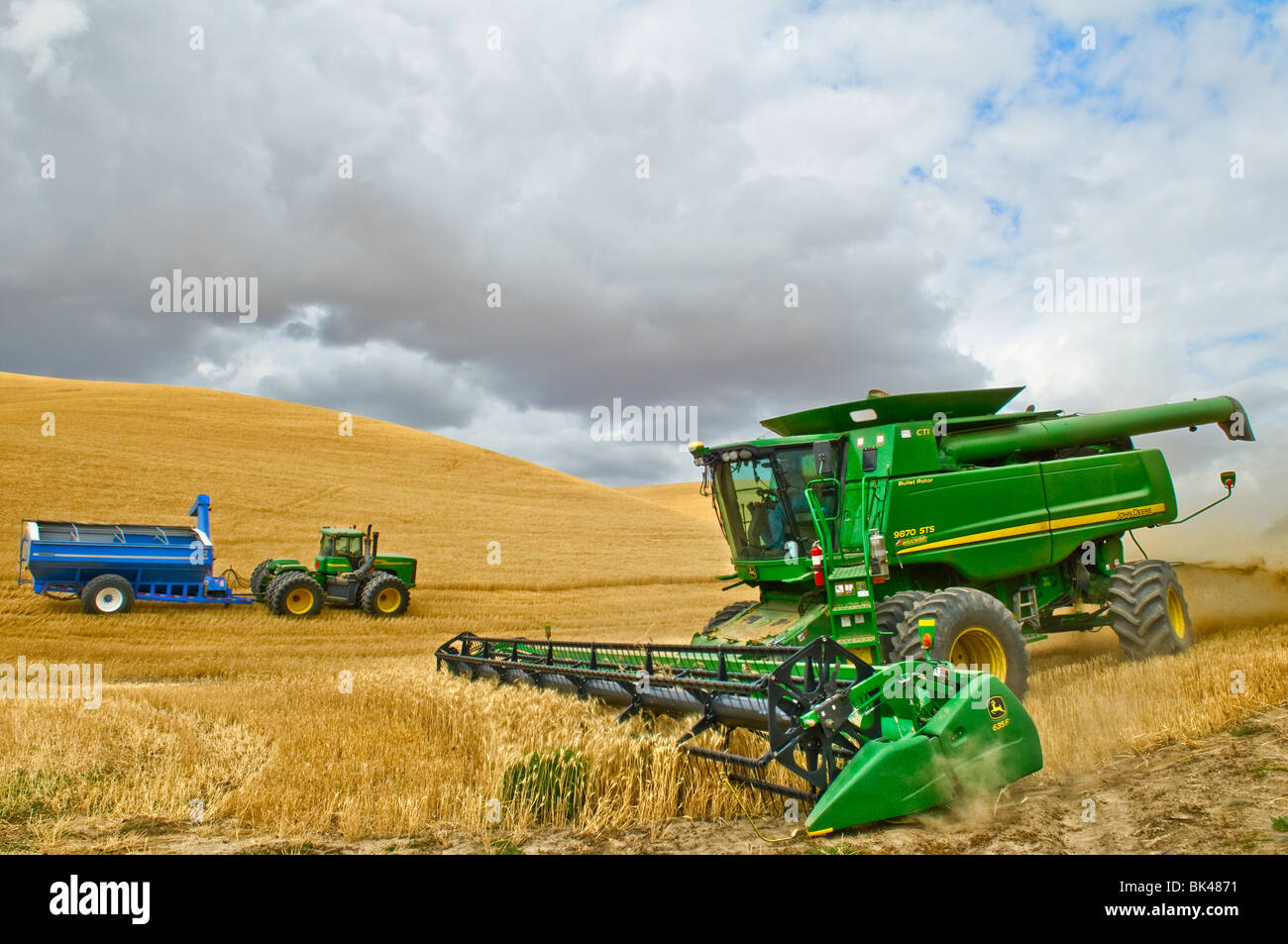 John Deere Combine 9870