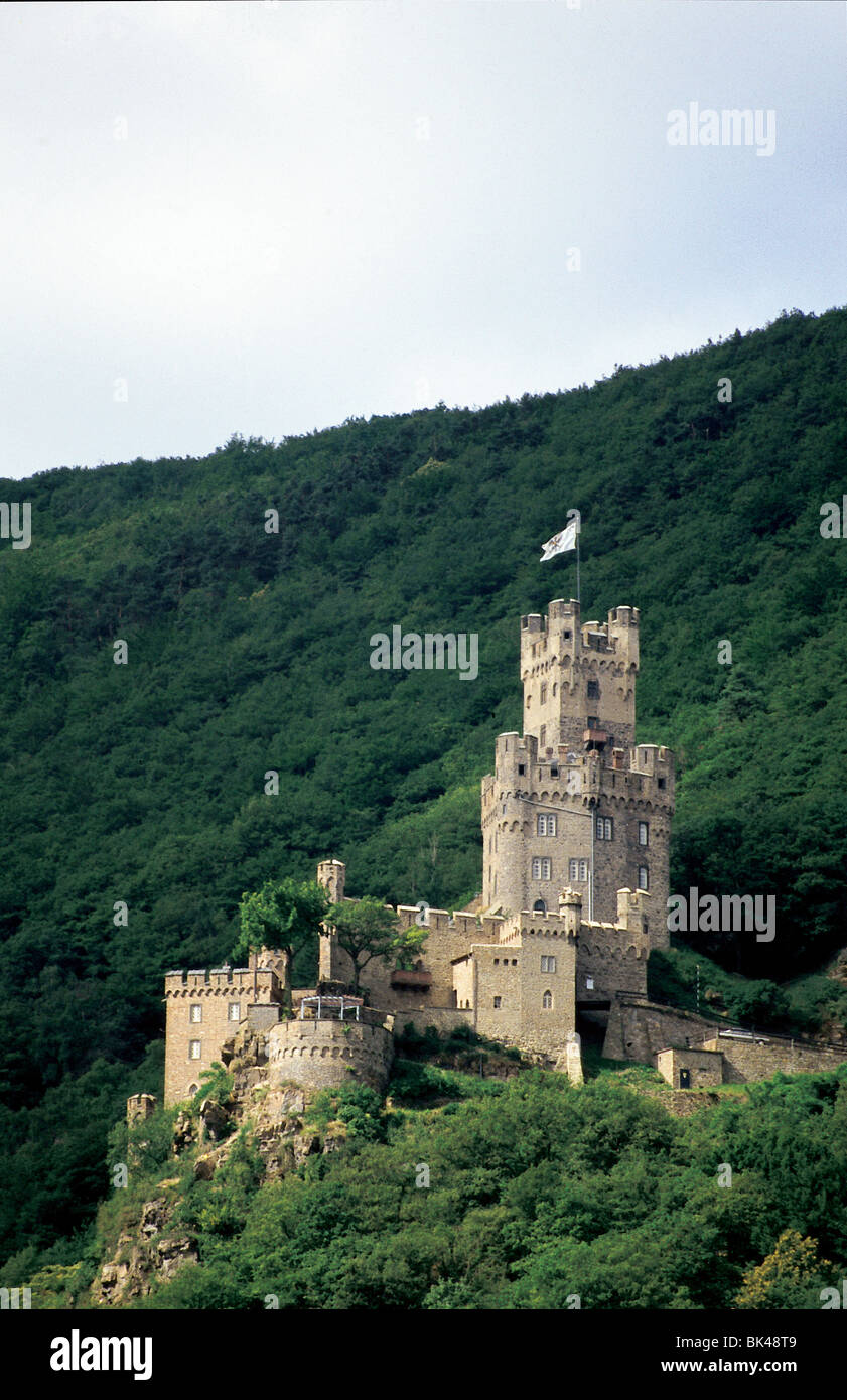 Sooneck Castle over Niederheimbach is located at tip of Soon Forest ...