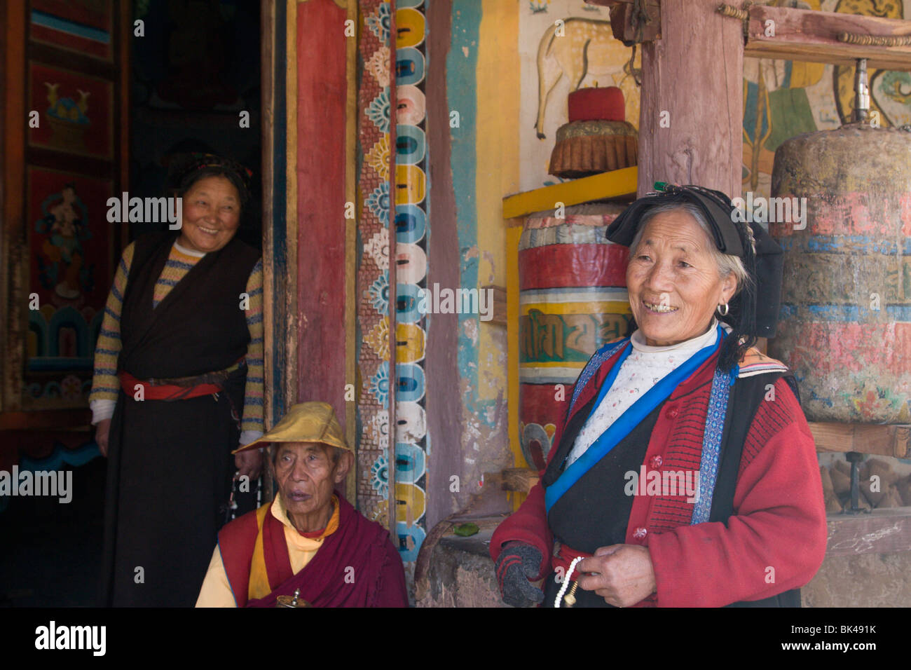 Tibetan women outside monastery hi-res stock photography and images - Alamy