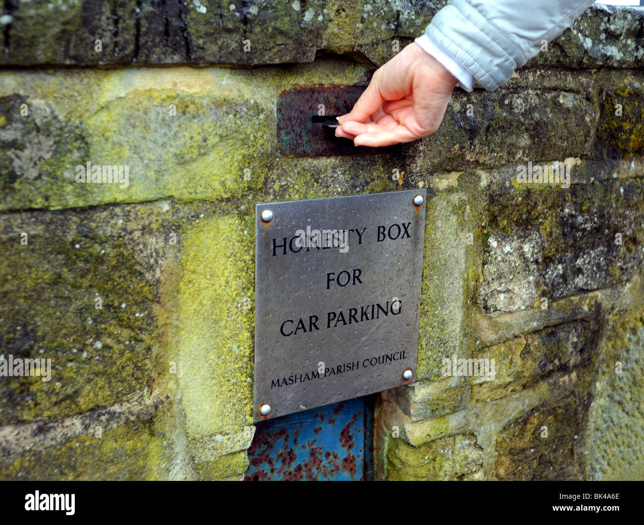 Honesty box car park parking donation hi-res stock photography and ...