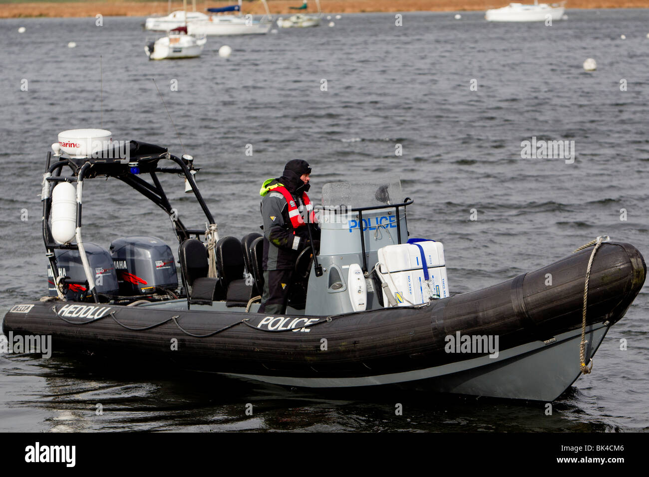 Police *Heddlu Underwater Search & Marine Unit checking Lake bed before ...