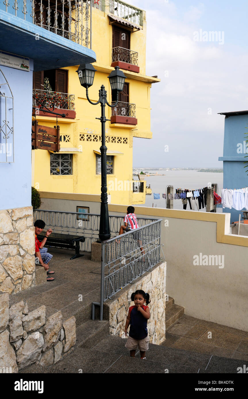 Guayaquil street hi-res stock photography and images - Alamy