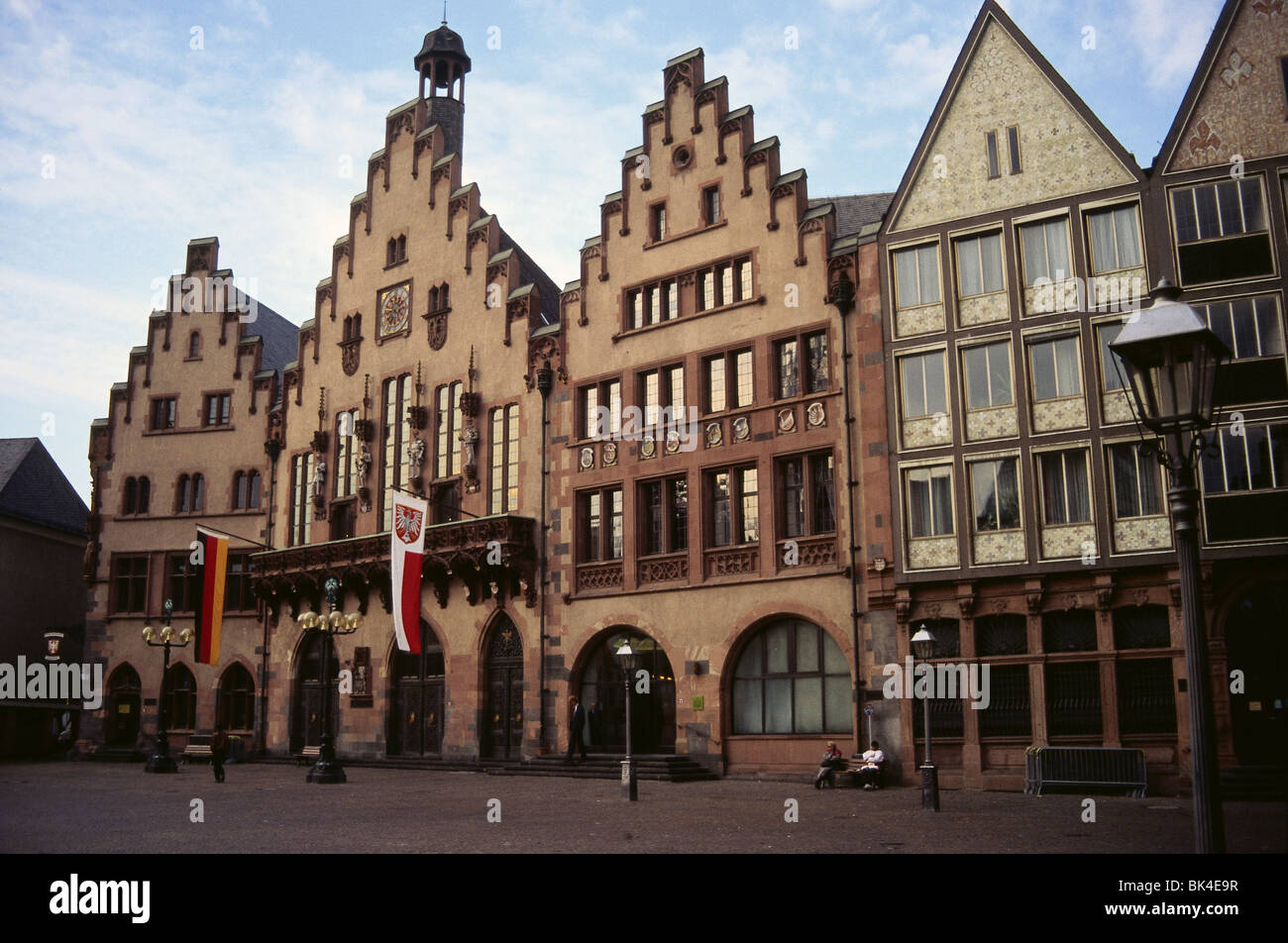 Buildings in Romerberg Square, Frankfurt am Main, Germany Stock Photo ...