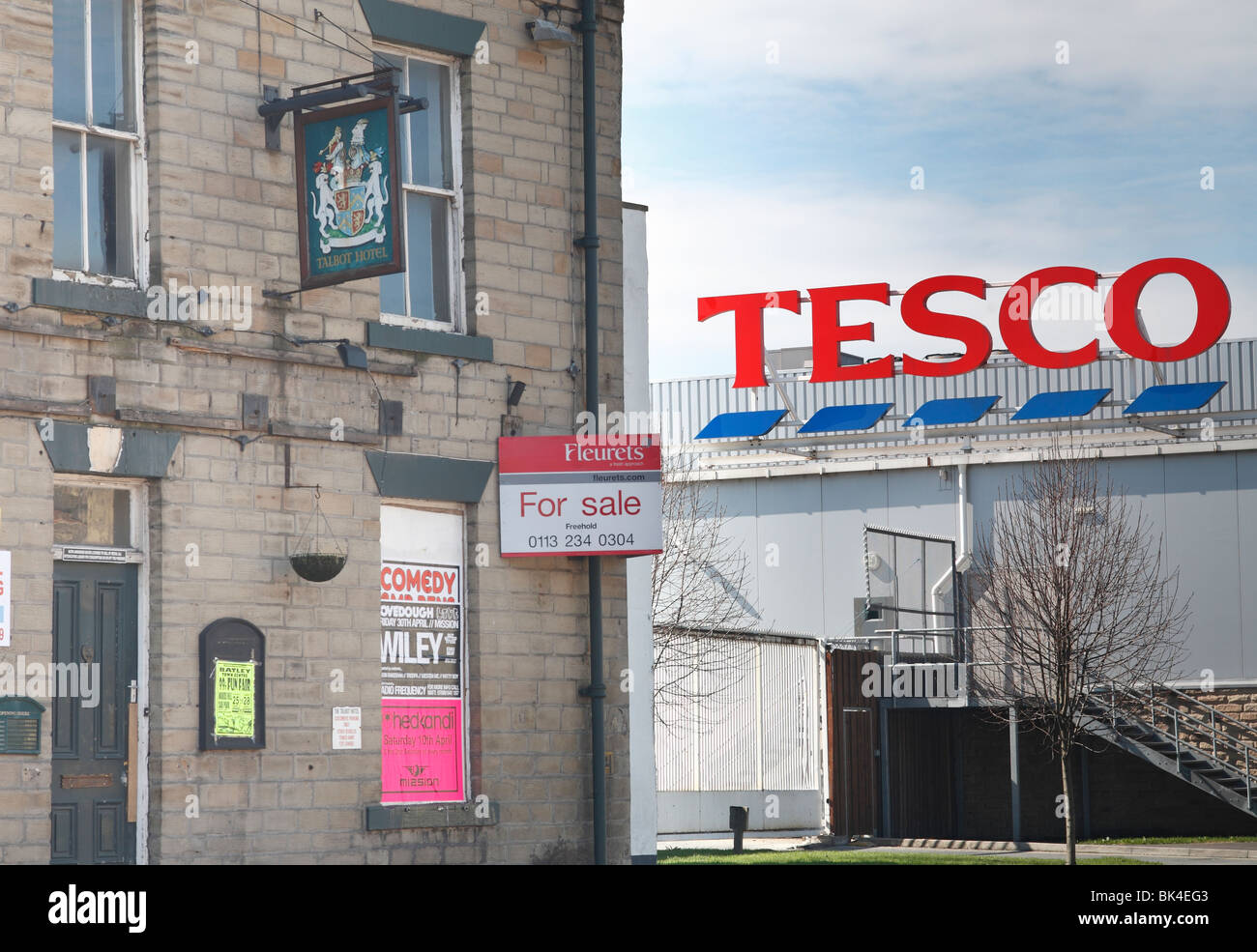 Tesco closed hi-res stock photography and images - Alamy