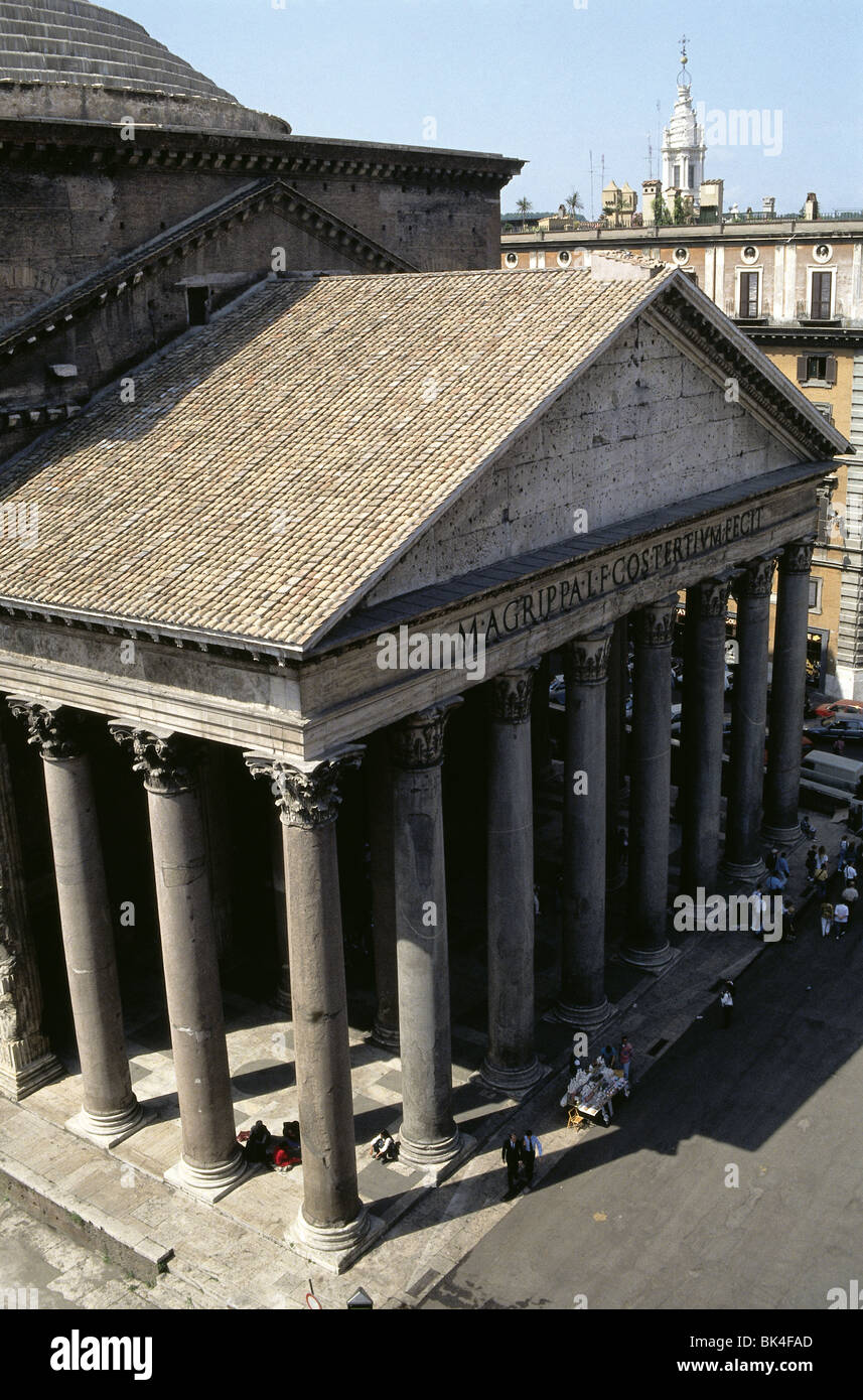 Corinthian capital pantheon rome hi-res stock photography and images ...