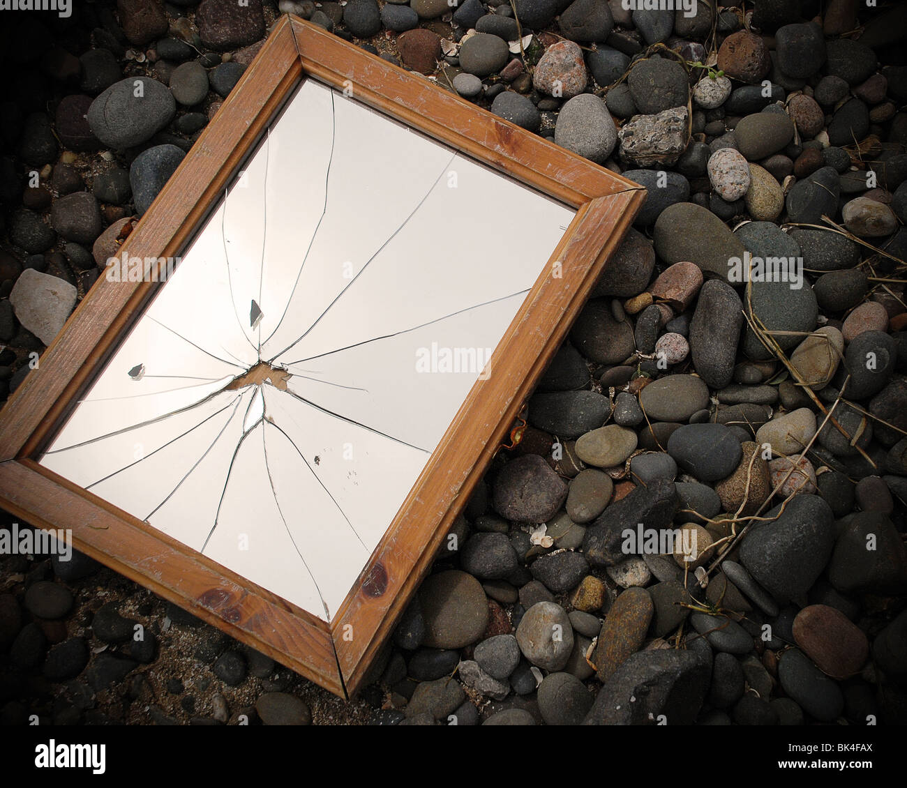 Broken mirror hi-res stock photography and images - Alamy