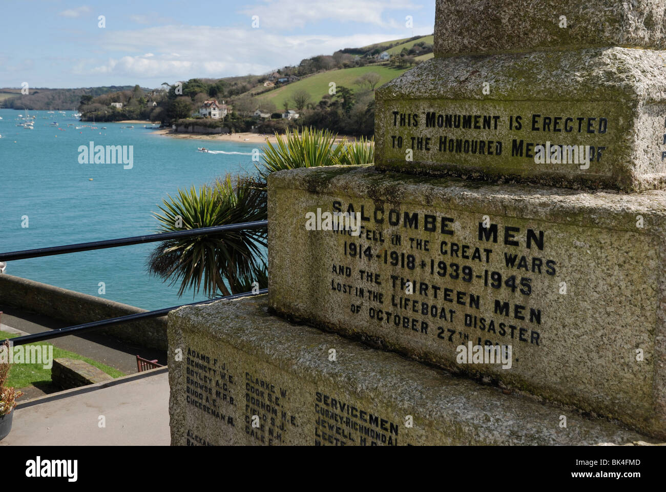 The war memorial at Salcombe, South Devon, England Stock Photo - Alamy