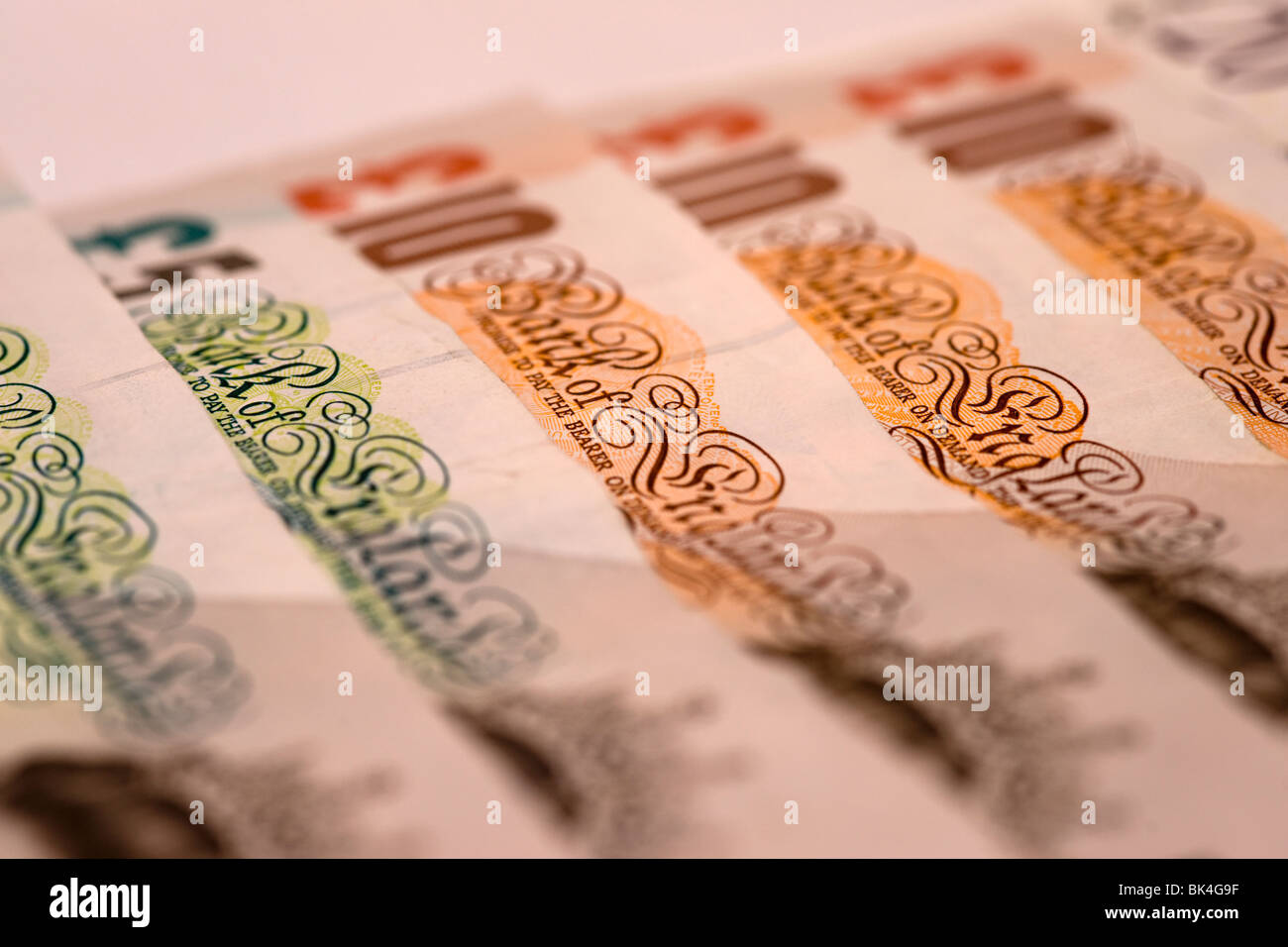 Five ten pound notes hi-res stock photography and images - Alamy