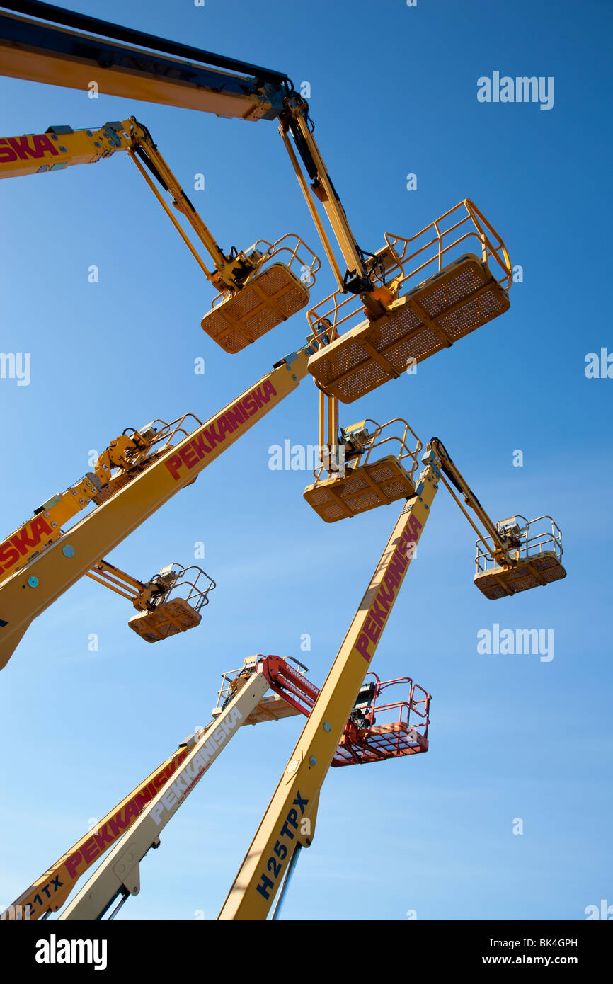 Articulated man lift hi-res stock photography and images - Alamy