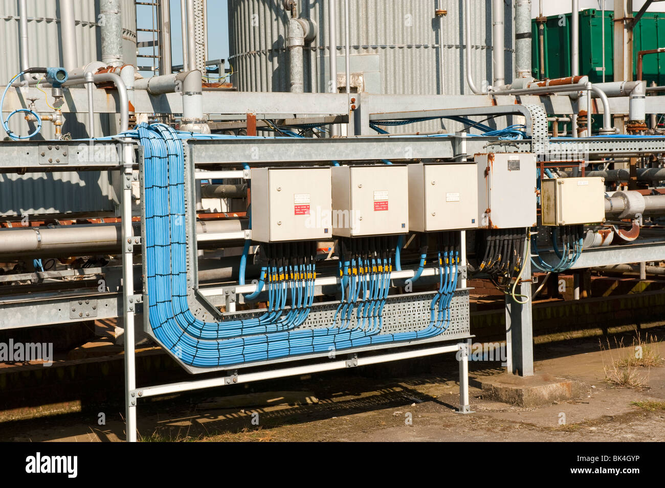 Chemical pipework hi-res stock photography and images - Alamy