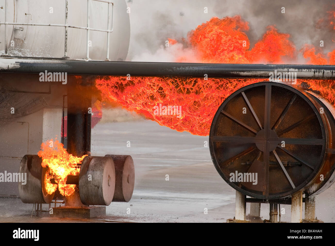 Airport fire training rig plane engine fire Stock Photo - Alamy