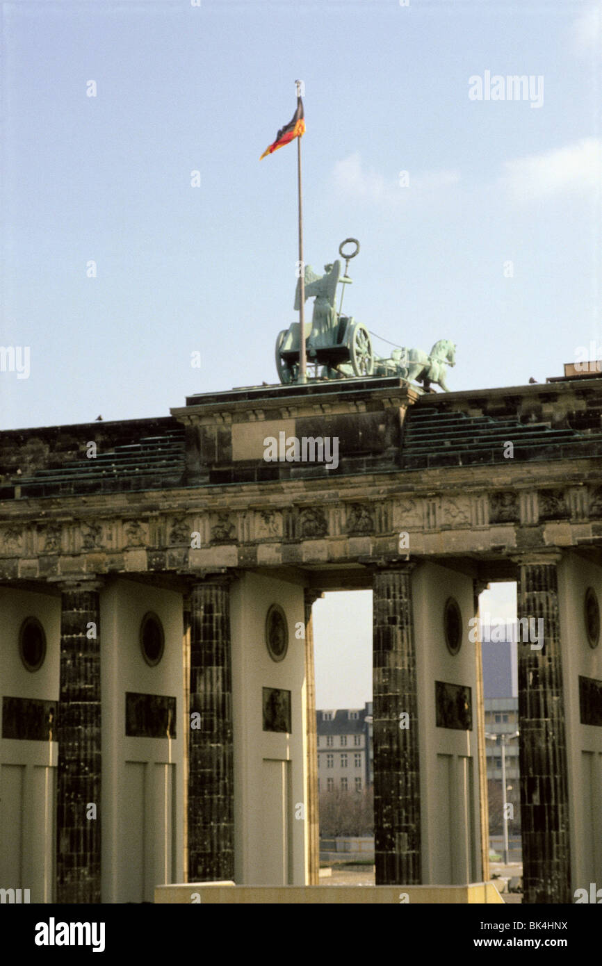 Berlin germany german national flags hi-res stock photography and ...