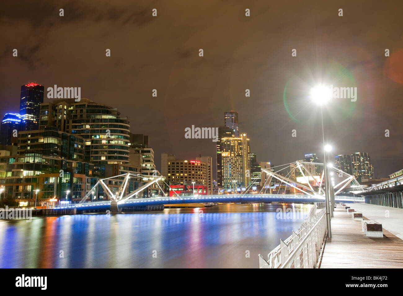 Melbourne city night footbridge hi-res stock photography and images - Alamy