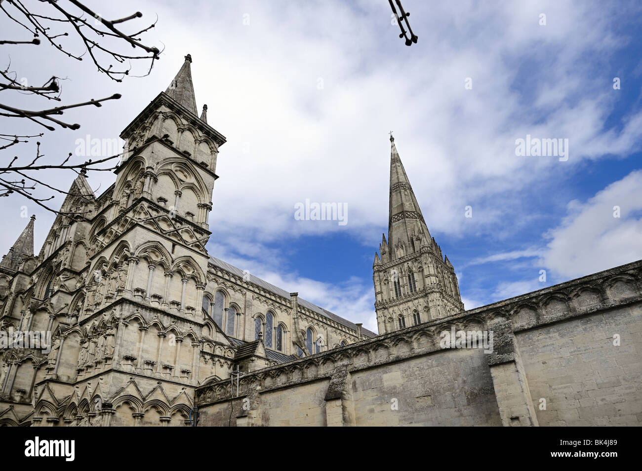 Salisbury medieval building hi-res stock photography and images - Alamy