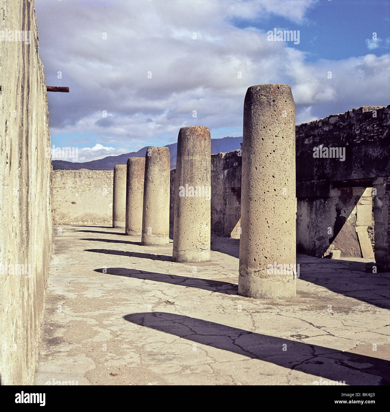 Hall historic architecture hi-res stock photography and images - Alamy