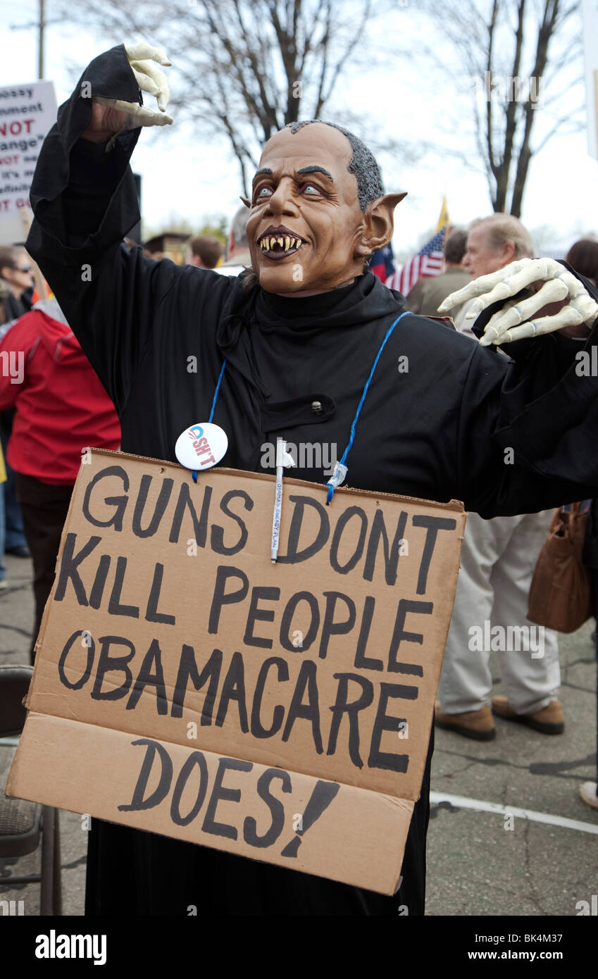 A Tea Party Express rally in suburban Detroit Stock Photo - Alamy