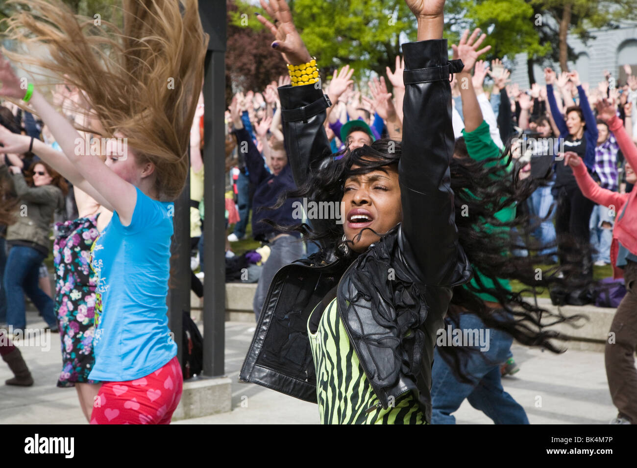 Flash mob dance kids hi-res stock photography and images - Alamy
