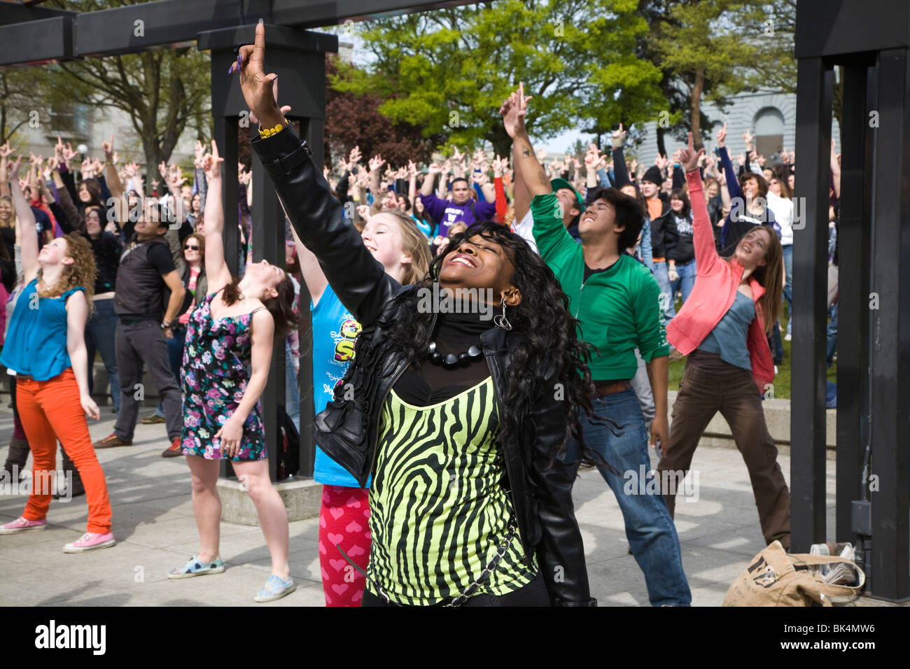 Flash mob dance kids hi-res stock photography and images - Alamy