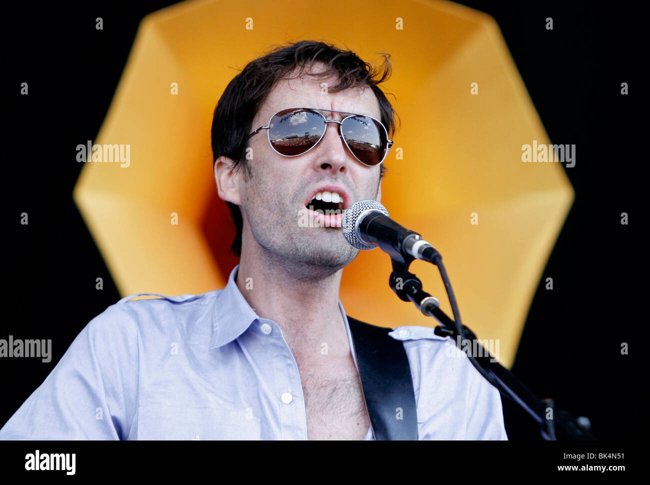 Andrew bird hi-res stock photography and images - Alamy