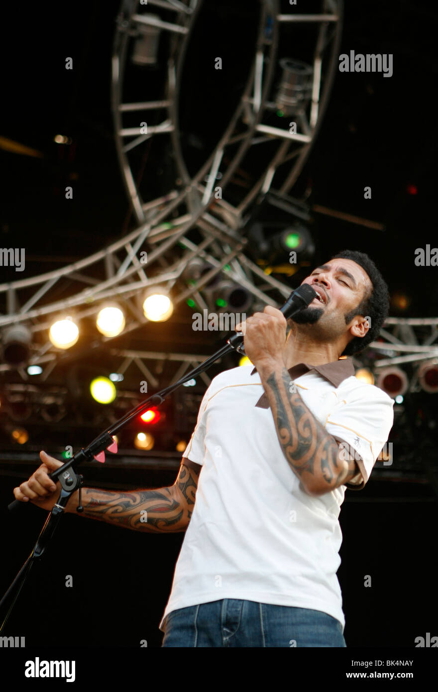 Ben harper hi-res stock photography and images - Alamy