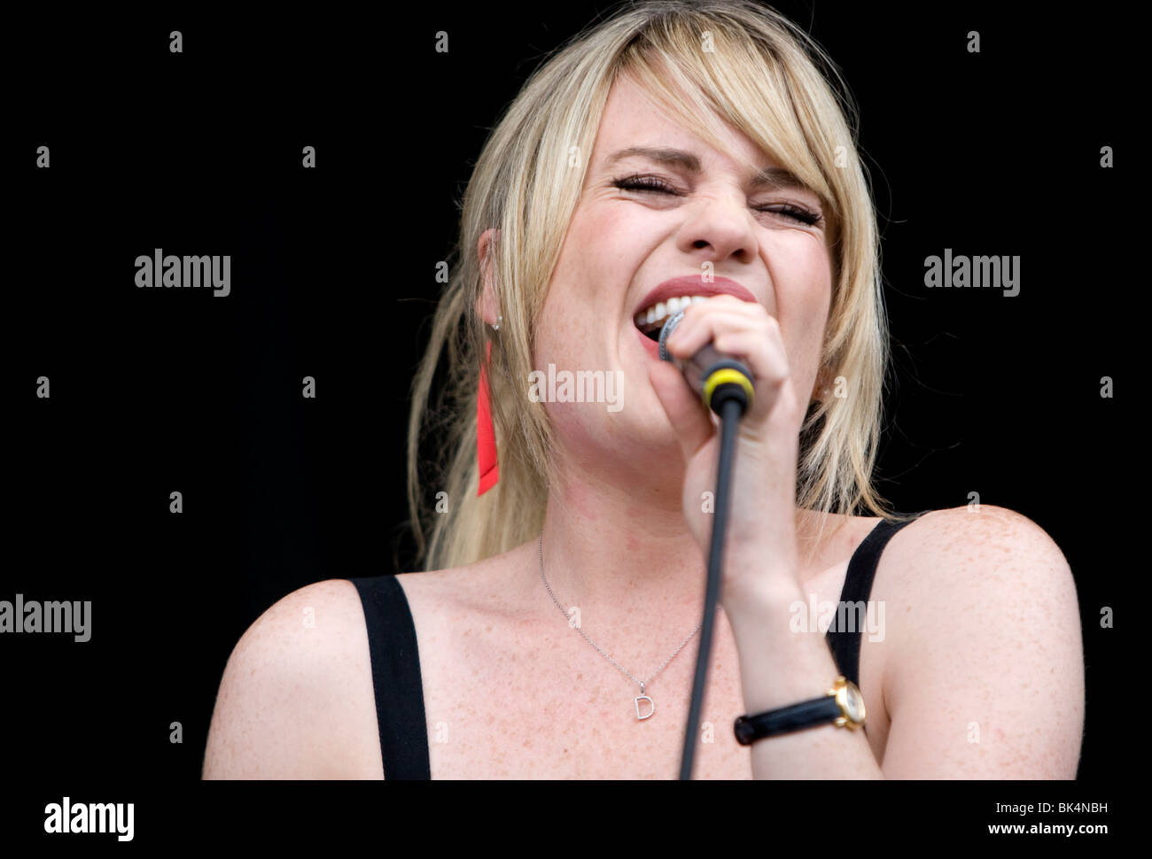 Duffy singer hi-res stock photography and images - Alamy