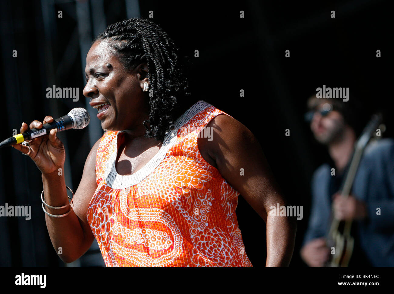 Singer sharon jones hi-res stock photography and images - Alamy