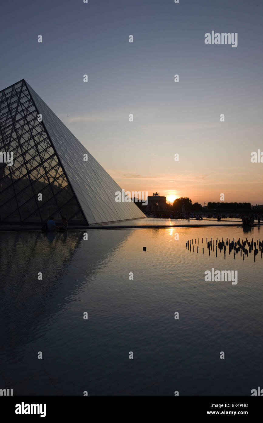 Louvre pyramid structure hi-res stock photography and images - Alamy
