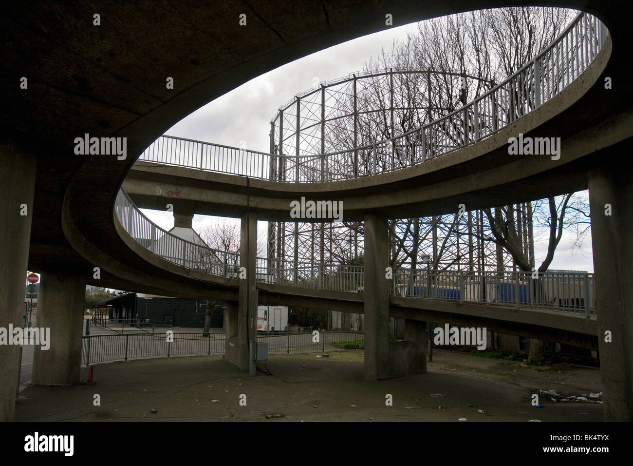 Spiral gas holder hi-res stock photography and images - Alamy