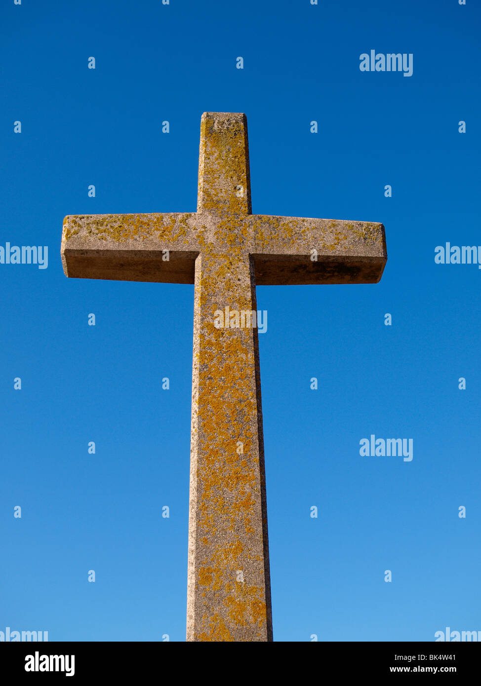 Large outdoor cross hi-res stock photography and images - Alamy