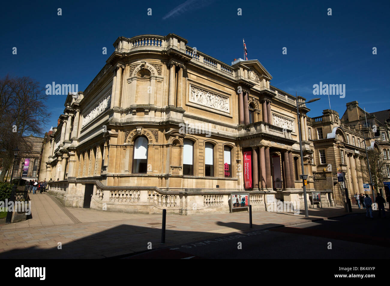 Wolverhampton museum and art gallery hi-res stock photography and ...